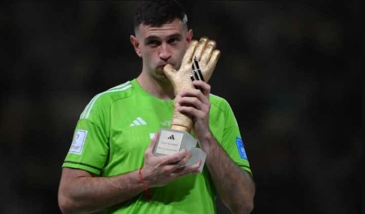 Argentinian Goalkeeper Dibu Martínez Video Goes Viral on Social Media